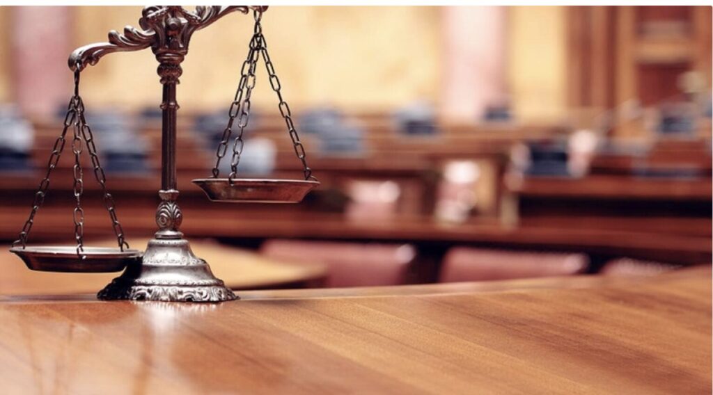 Les avocats d’extrême-gauche font pression contre Frontières lors de ...